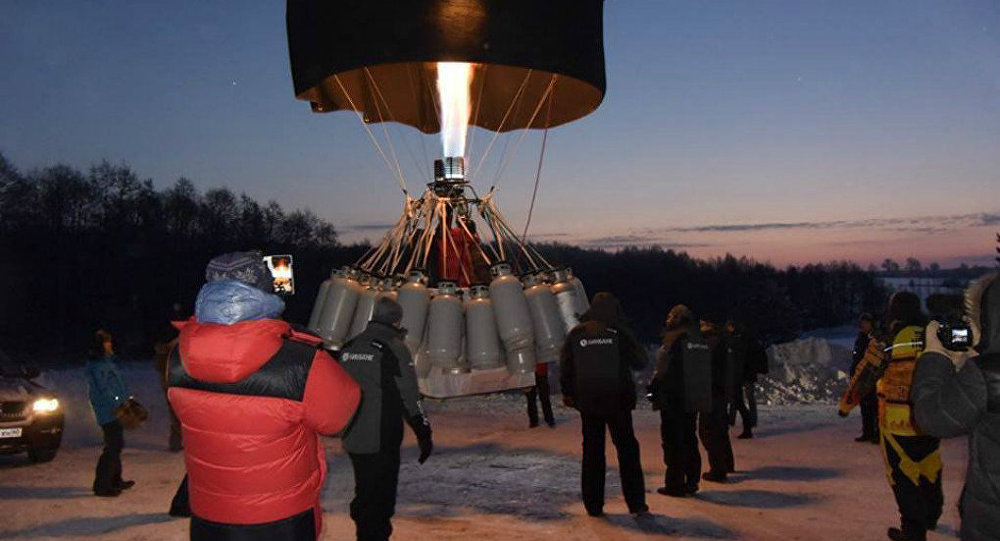 Russian Aeronauts Set New Hot-Air Balloon Record – LTA-Flight Magazine